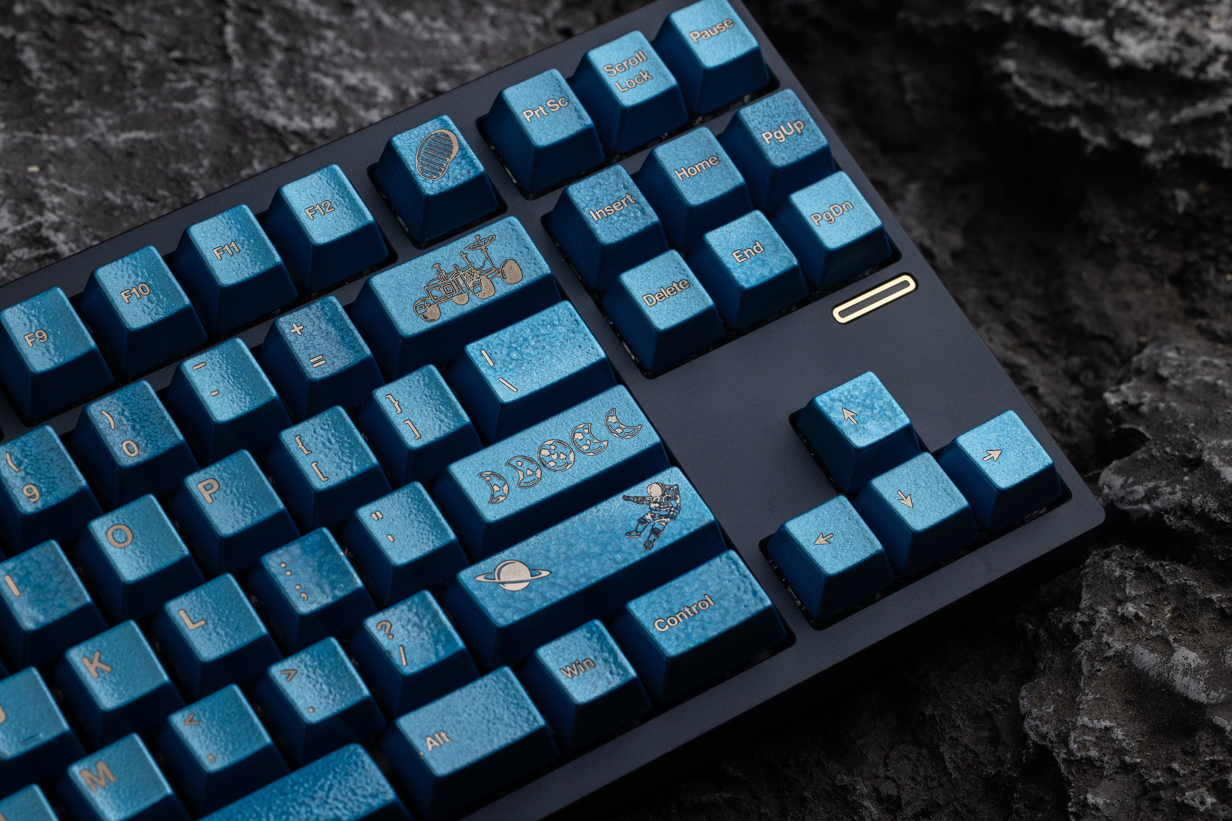 Premium Custom Keycaps | Dangkeebs